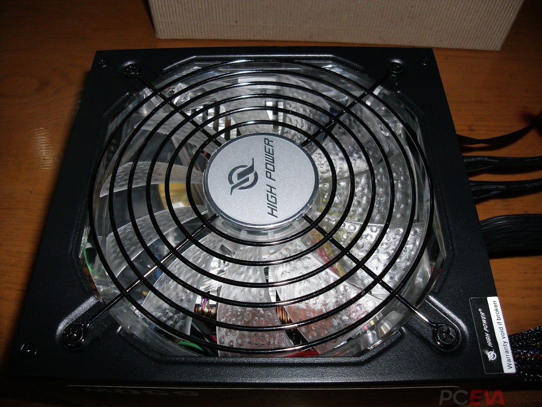 钜能 玄武 550W 展示与测试_电脑知识论坛_PCEVA,PC绝对领域,探寻真正的电脑知识