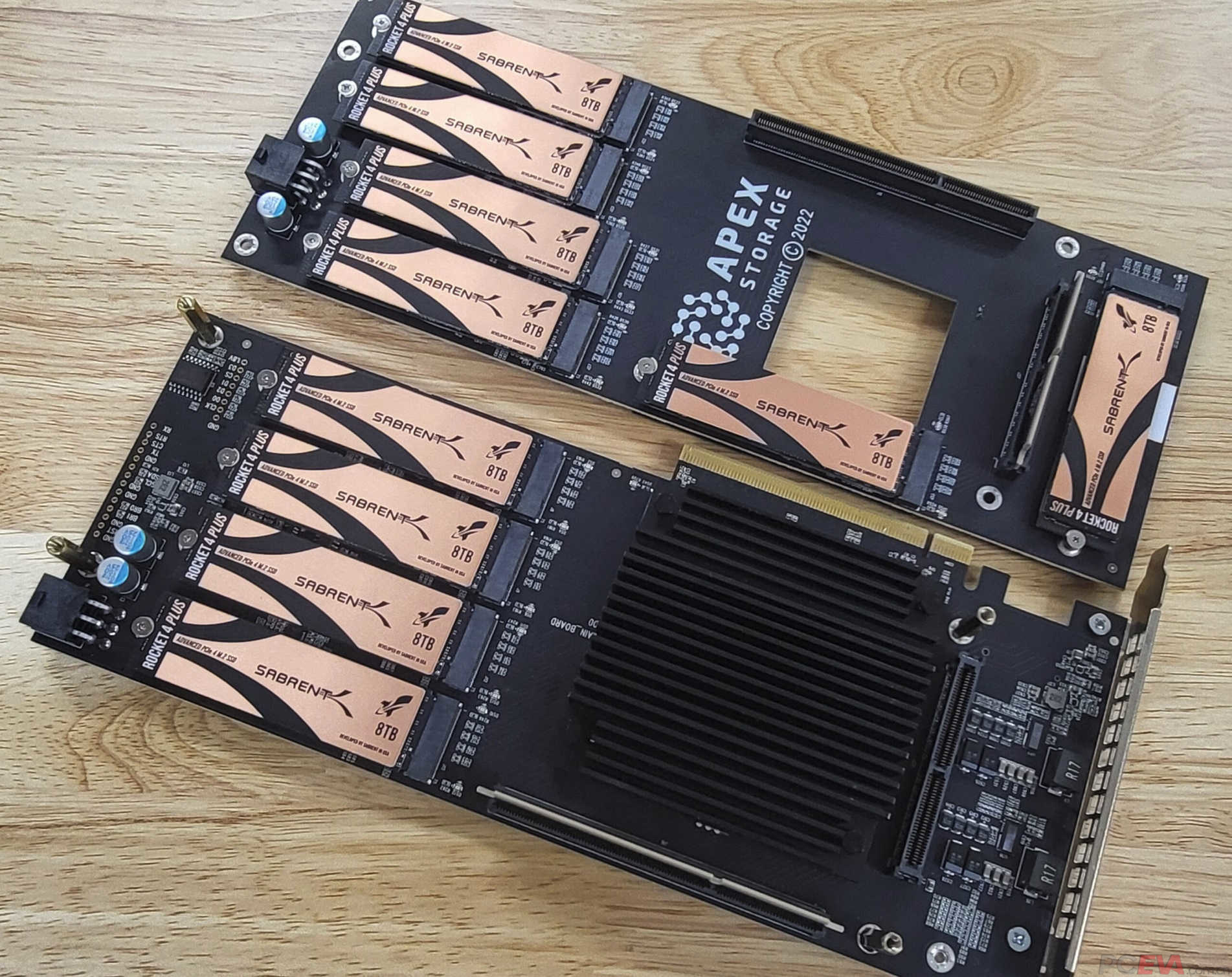 20盘位NVMe SSD扩展卡_PCEVA,PC绝对领域,探寻真正的电脑知识